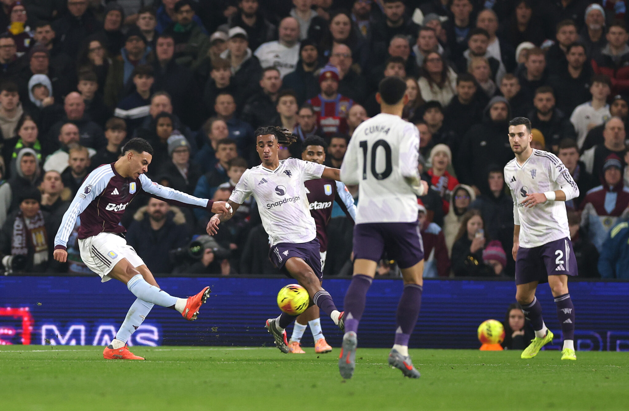 Top Table Clash: Manchester United vs. Aston Villa - HOOLIGAN SOCCER